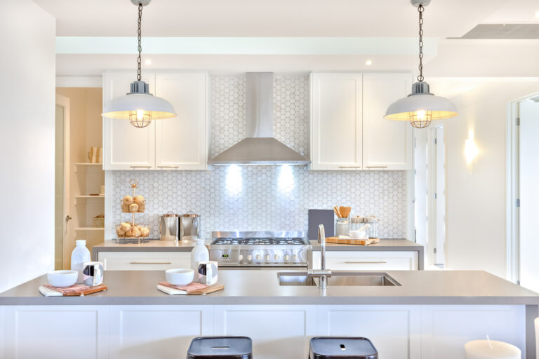 10 Stylish Over Kitchen Sink Lighting Ideas - light.style